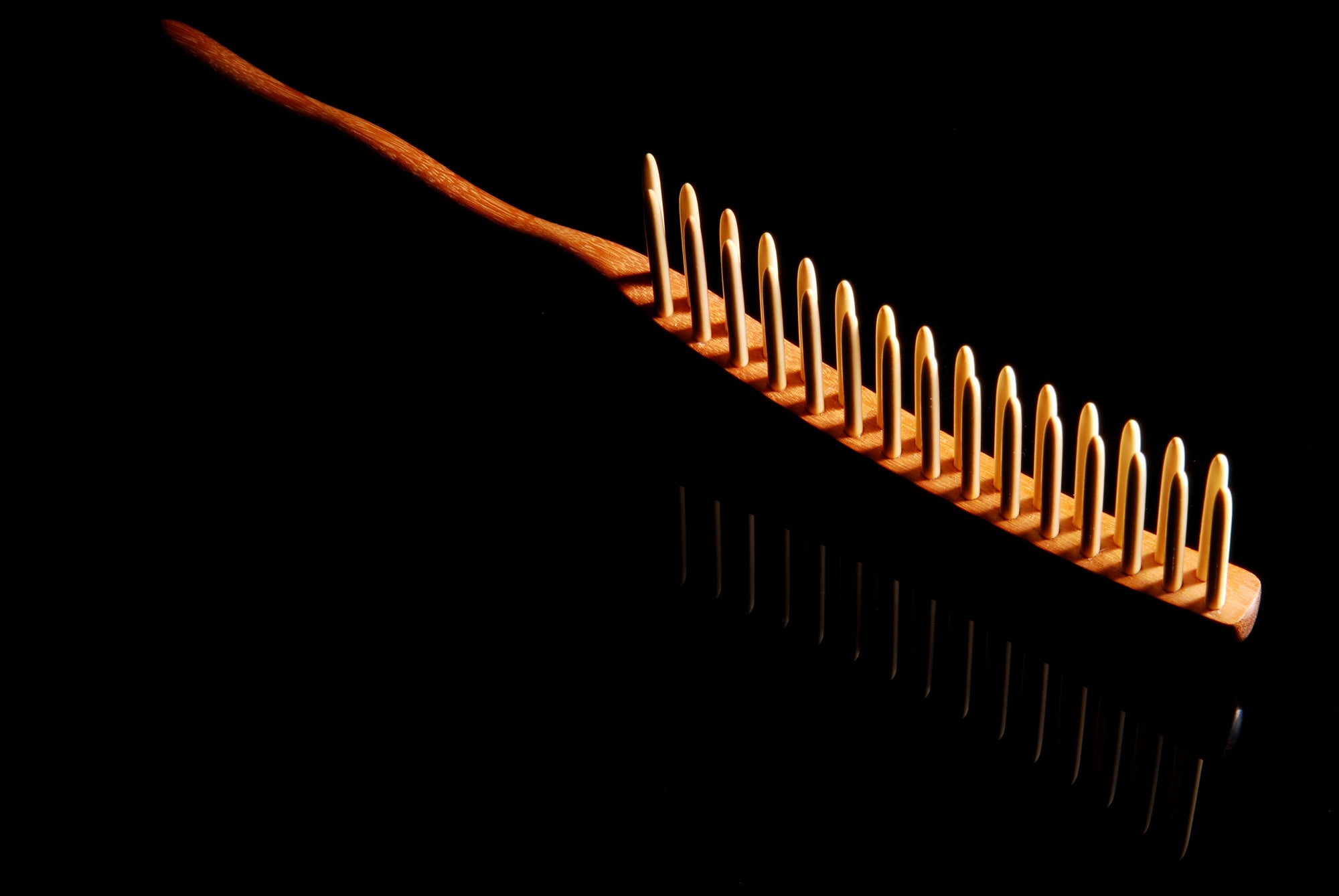 Tan Mujiang - Hand Crafted Hair Brushes, Combs and Accessories